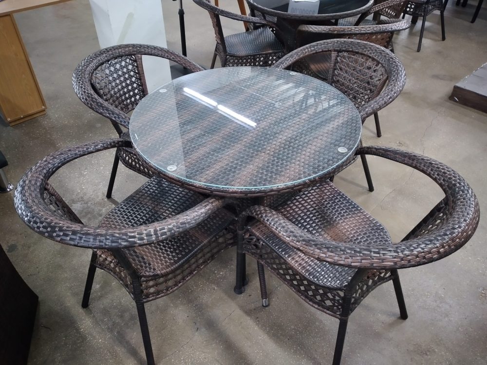 Hanging Swing Chair - Miguel Moses